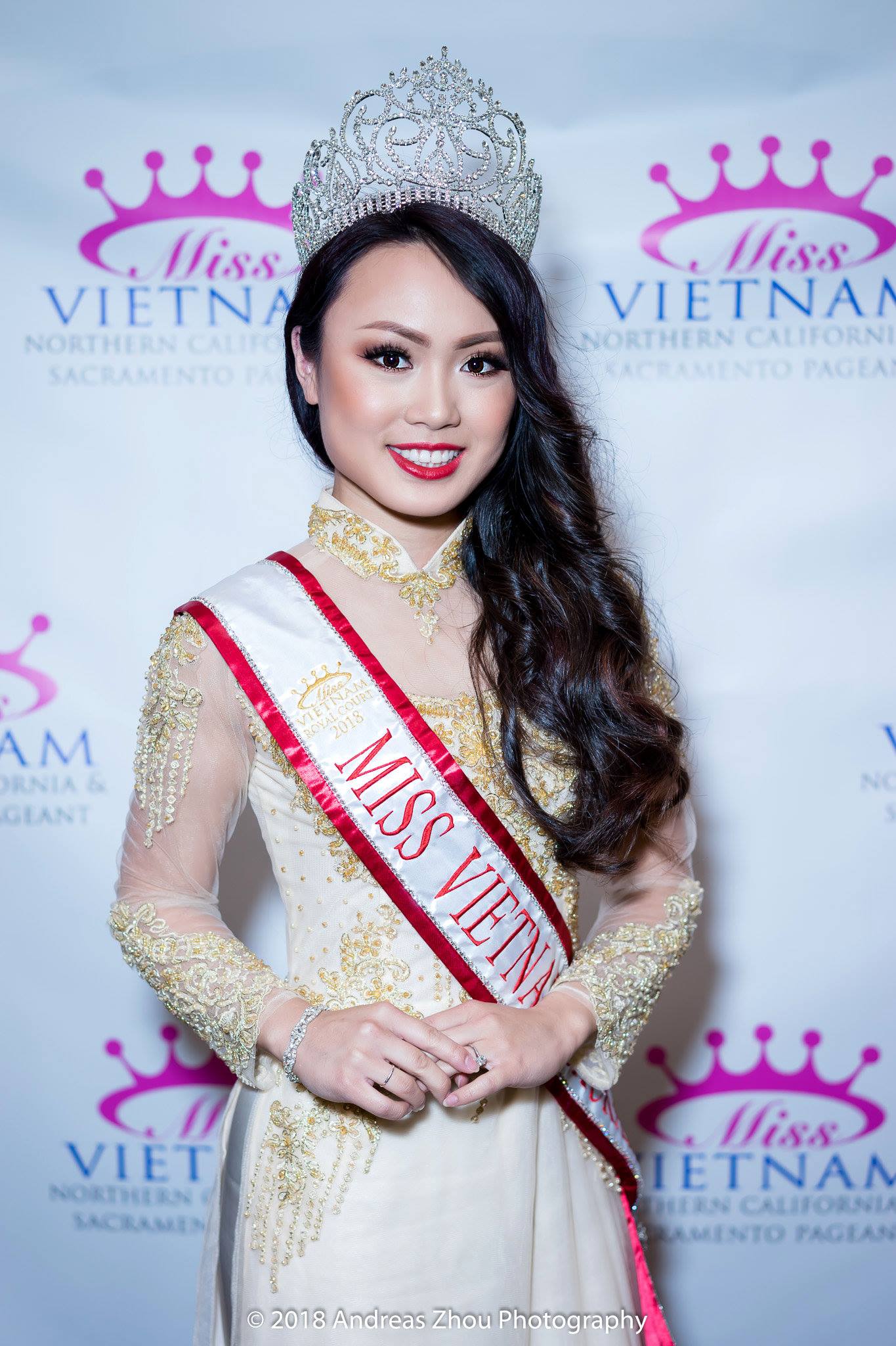 Representing Queen of Miss Vietnam of Sacramento – TRACIE DANG